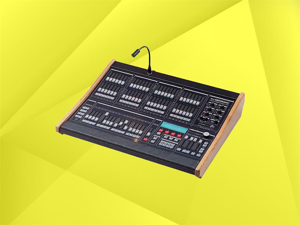 MA-LIGHTING LightCommander-24/6II Lichtsteuerpult 24/48-Kanal ...